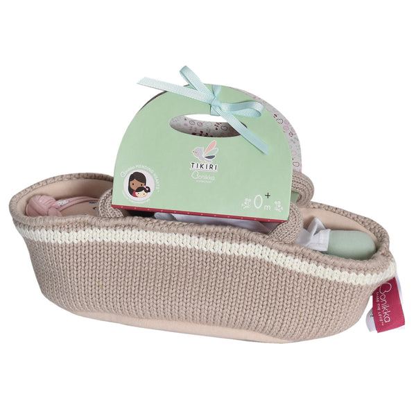 Knitted Bassinet with Remi Baby – Mini Mint
