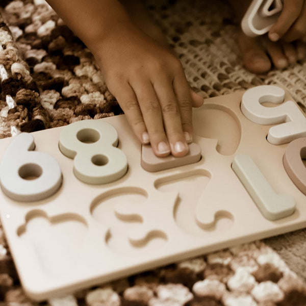 Large Soft Silicone Number Puzzle – Mini Mint